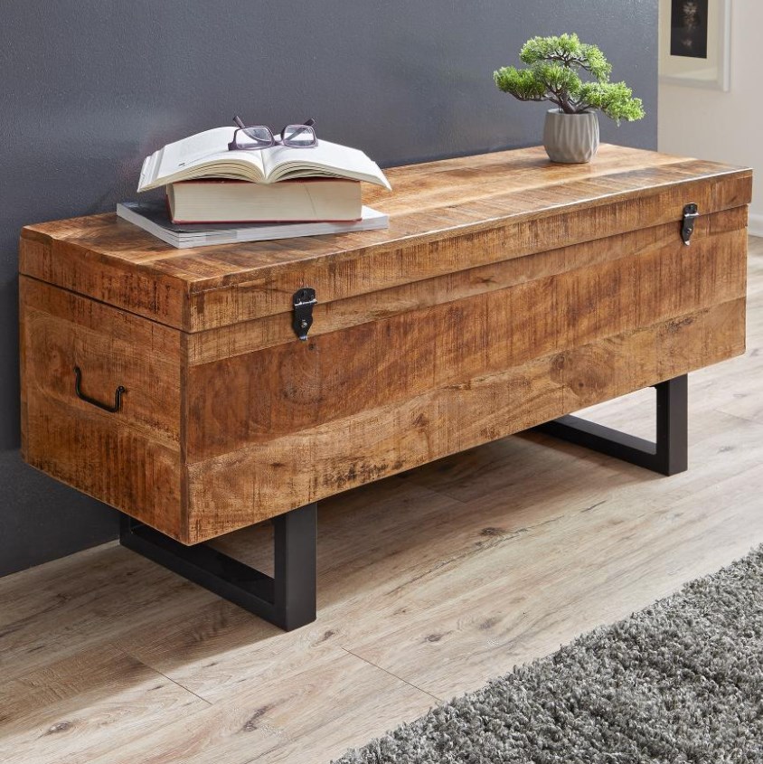 Truhe Farre aus lackiertem Mangoholz und Eisen| MonsterDealz.de